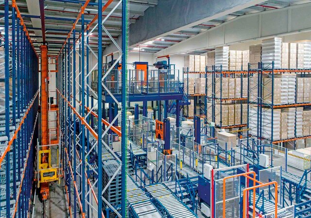 Warehouse Automation - Mecalux.com