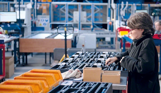 3 order processing examples - Mecalux.com