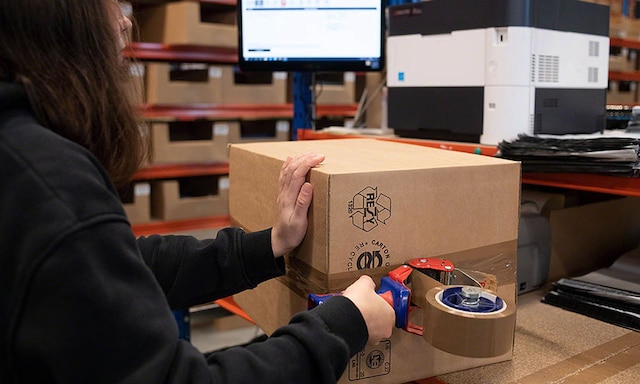 The importance of packing in the warehouse - Mecalux.com