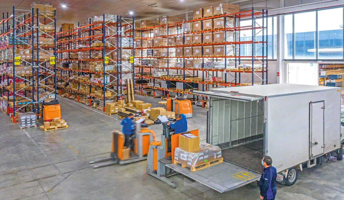 8 best practices for a sustainable warehouse - Mecalux.com