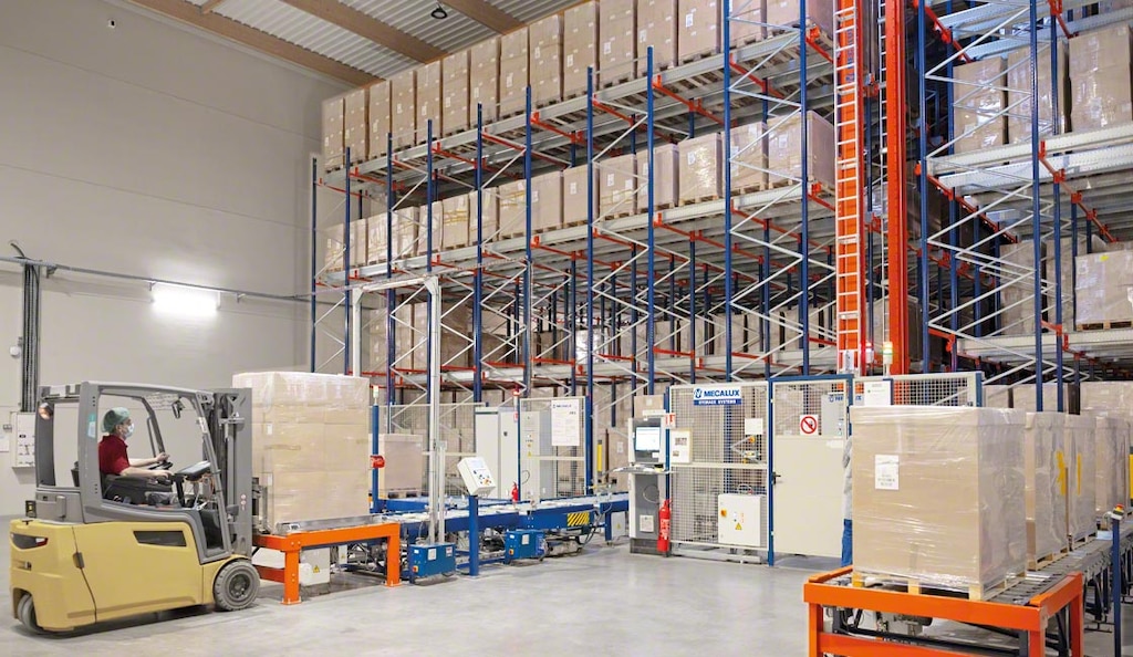 8 best practices for a sustainable warehouse - Mecalux.com
