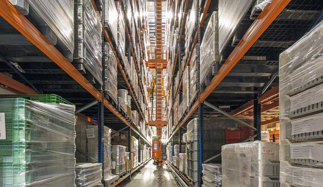 Warehouse WiFi: another pillar of logistics - Mecalux.com
