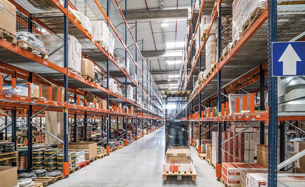 New Rexel logistics centre in Cestas (France) - Mecalux.com