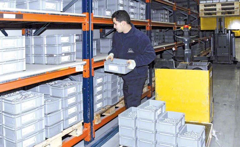 Pallet picking tasks. Options and tips - Mecalux.com