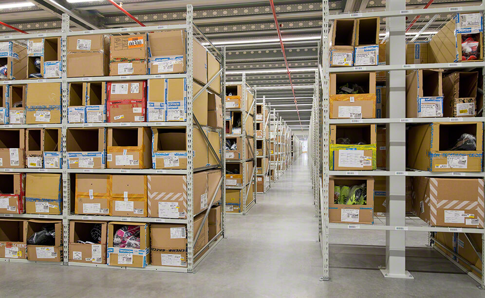 The new Decathlon warehouse in Poland - Mecalux.com