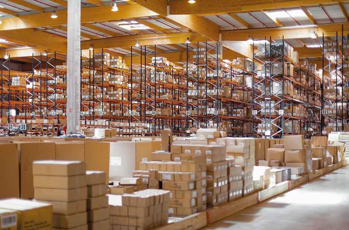 What is a SKU? Meaning and in-warehouse usage - Mecalux.com