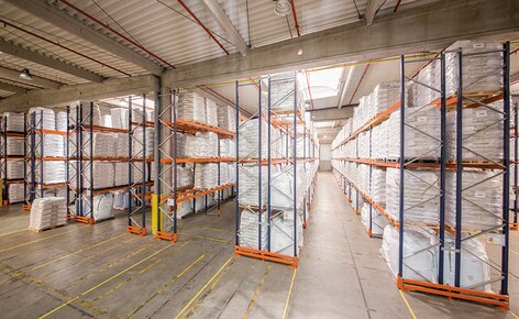 Example of pallet racking and drive-in at Sedis Logistics in Belgium ...