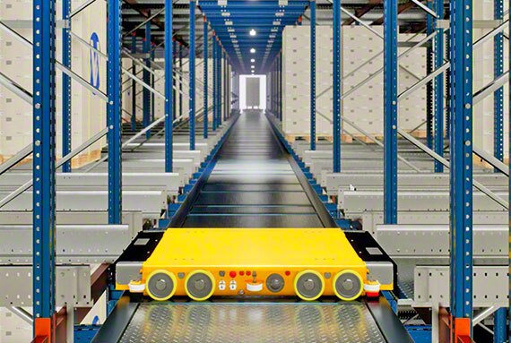 3D Automated Pallet Shuttle - Mecalux.com