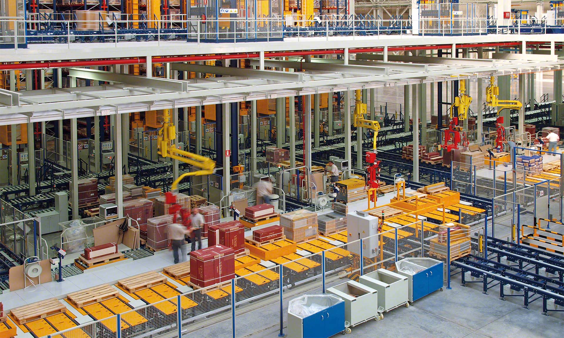 Automated picking for fast deliveries - Mecalux.com Automated picking for fast deliveries - Mecalux.com