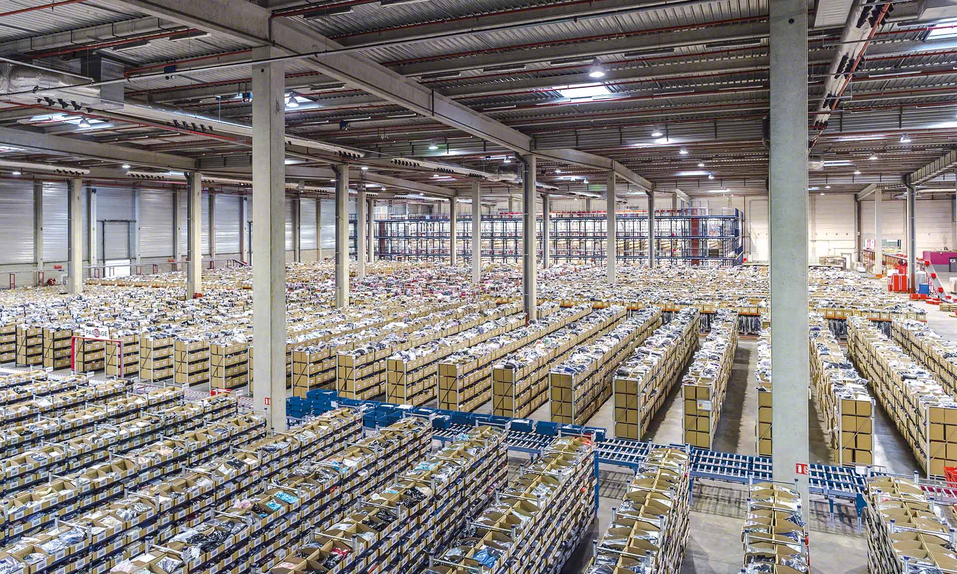 Black Friday: logistics reigns supreme - Mecalux.com