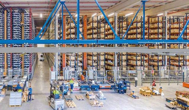Material handling in logistics operations - Mecalux.com