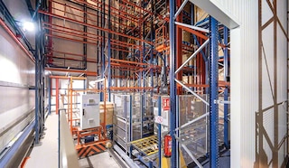 Rack supported building: maximum capacity - Mecalux.com