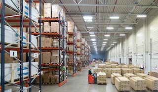 Warehouse areas: types and optimisation - Mecalux.com