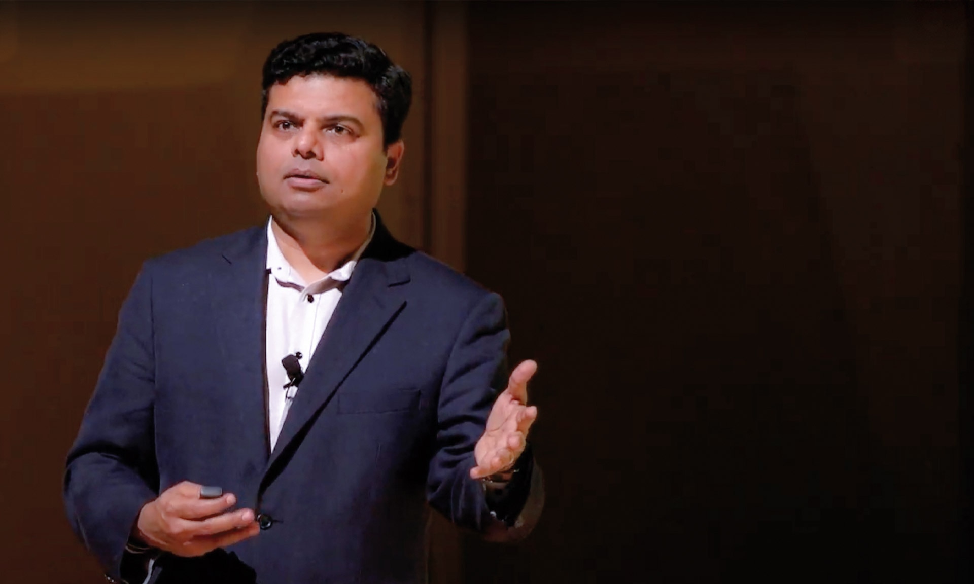 Chirag Shah (UW): Interview on AI agents - Mecalux.com