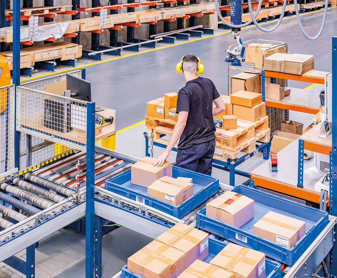 Reducing operational waste in warehousing - Mecalux.com