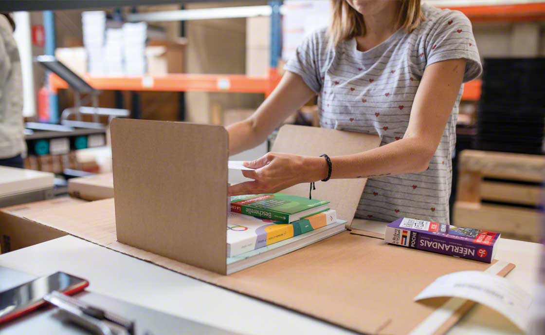 Integrating picking and packing planning - Mecalux.com