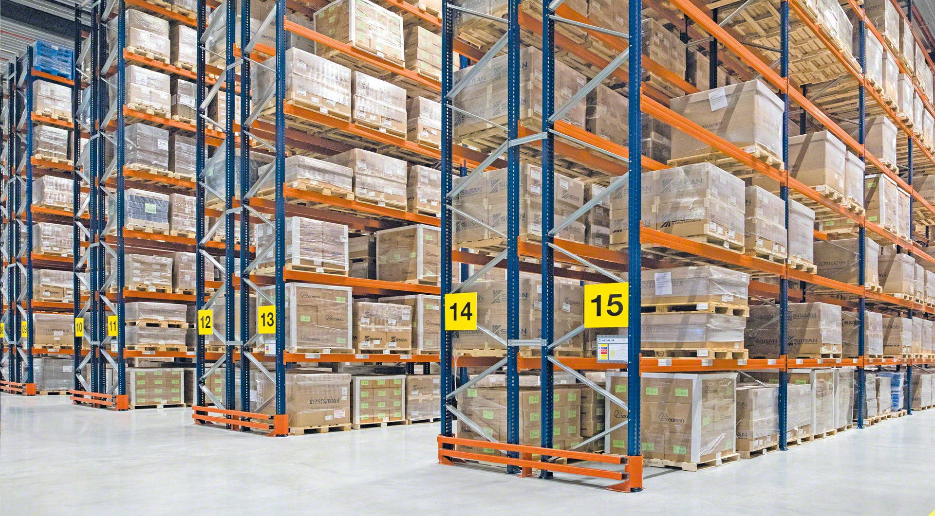 Pallet Racking (Selective Storage Racks) - Mecalux.com