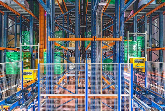 Stacker Cranes - Mecalux.com