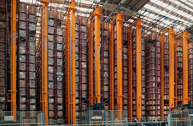 Stacker Cranes - Mecalux.com